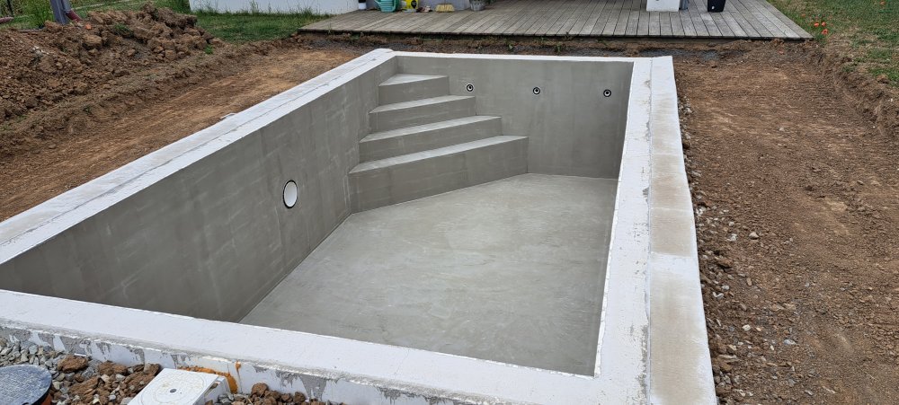 Jak postavit bazén svépomocí | Kompletní návod krok za krokem
